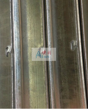 Non - Overlapping Open Gable Trellis System Excellent Ventilation And ...