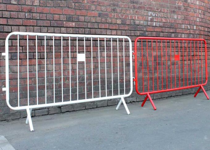 ISO Steel Road Barrier Metal Traffic Barrier 1.1 X 2.2Meter With Fix ...