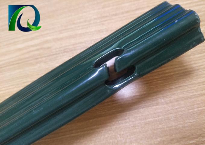 Green Powder Coated Agriculture Fence Posts , Vineyard Line Posts 1.8-3.5M